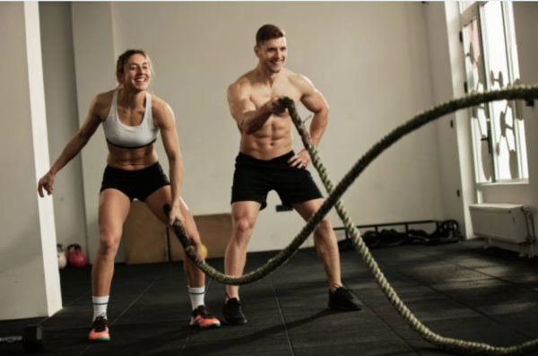 Battle rope : Pourquoi et comment s'entraîner avec la corde ondulatoire