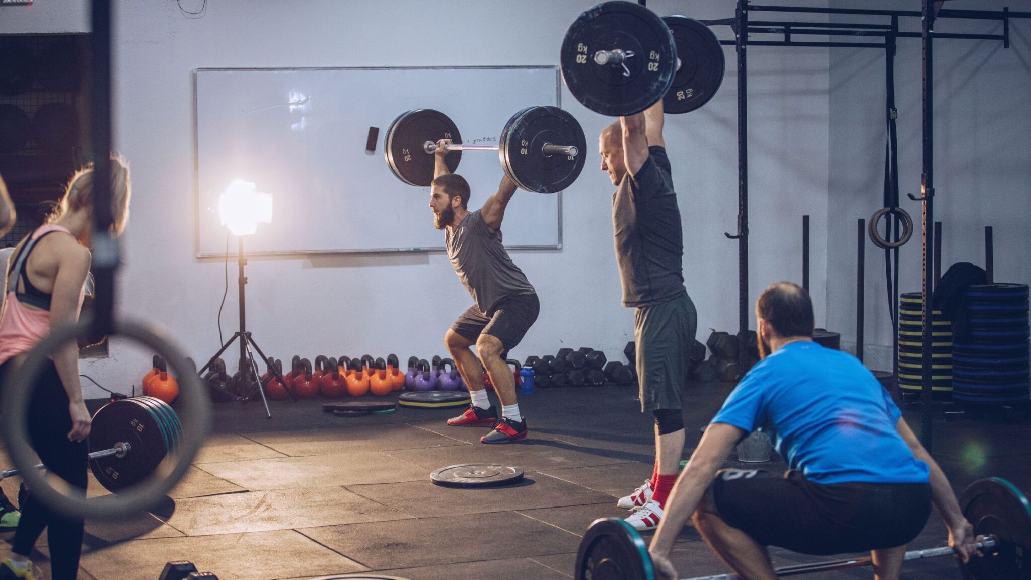 Mouvements d’haltérophilie : guide complet et bienfaits