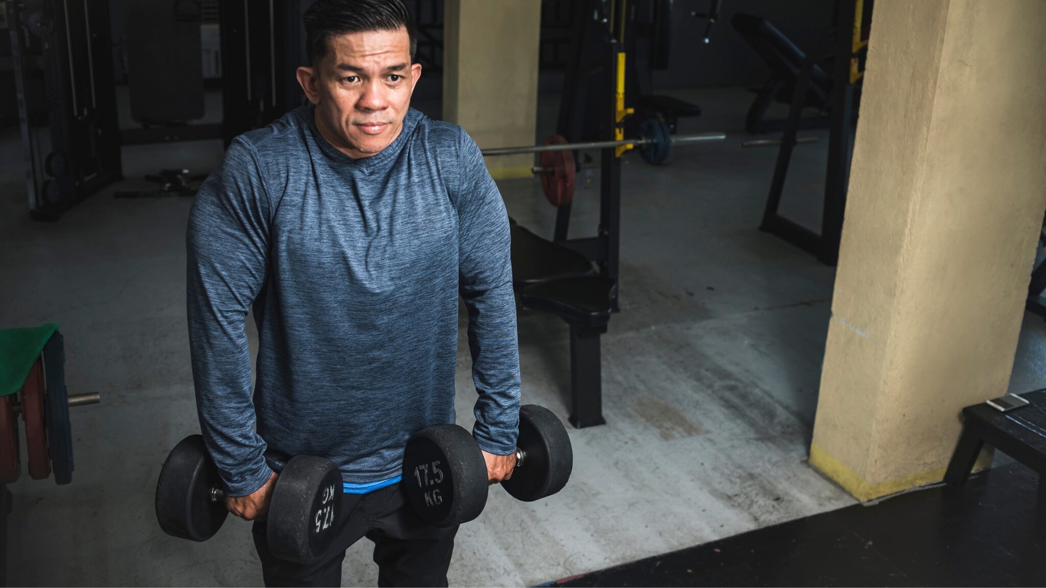 Exercices avec haltères : guide pour muscler tout le corps